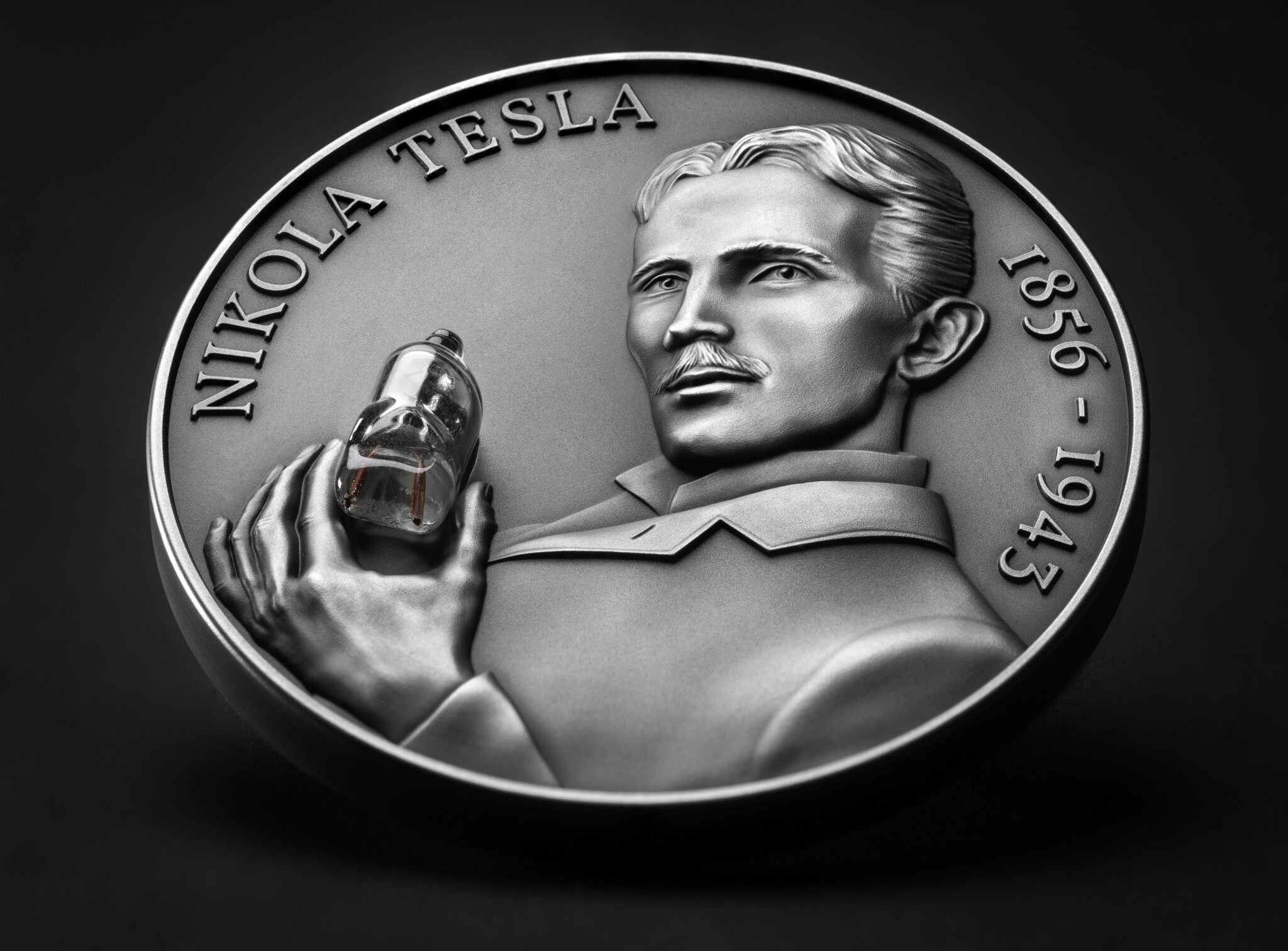 Cameroon 2000 Francs 2023 Silver 999. 2oz Ø50mm AF :: NIKOLA TESLA with ...